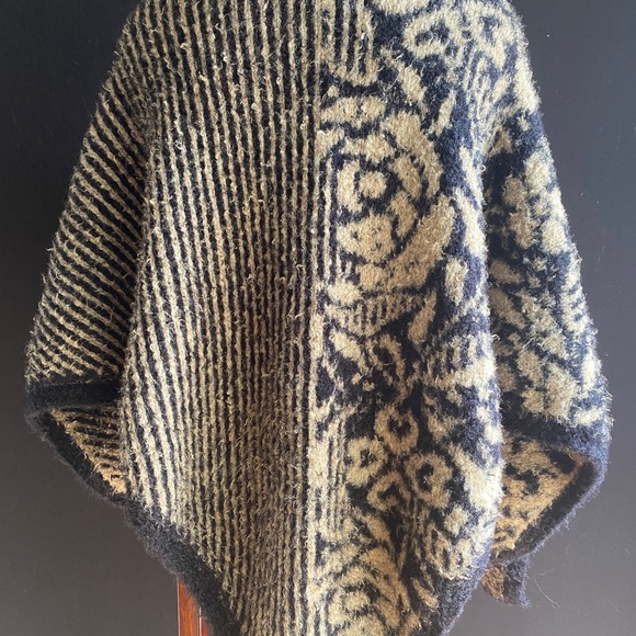 Hand Crafted | Accessories | New Hand Double Knitted Shawl Twosided ...